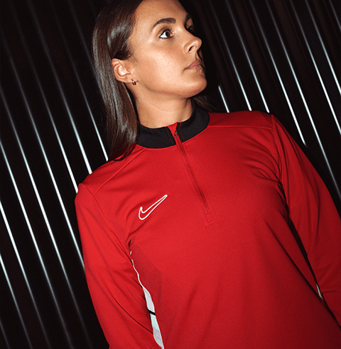 Nike Sports Clothing | Football Kits & Sportswear | Kitlocker