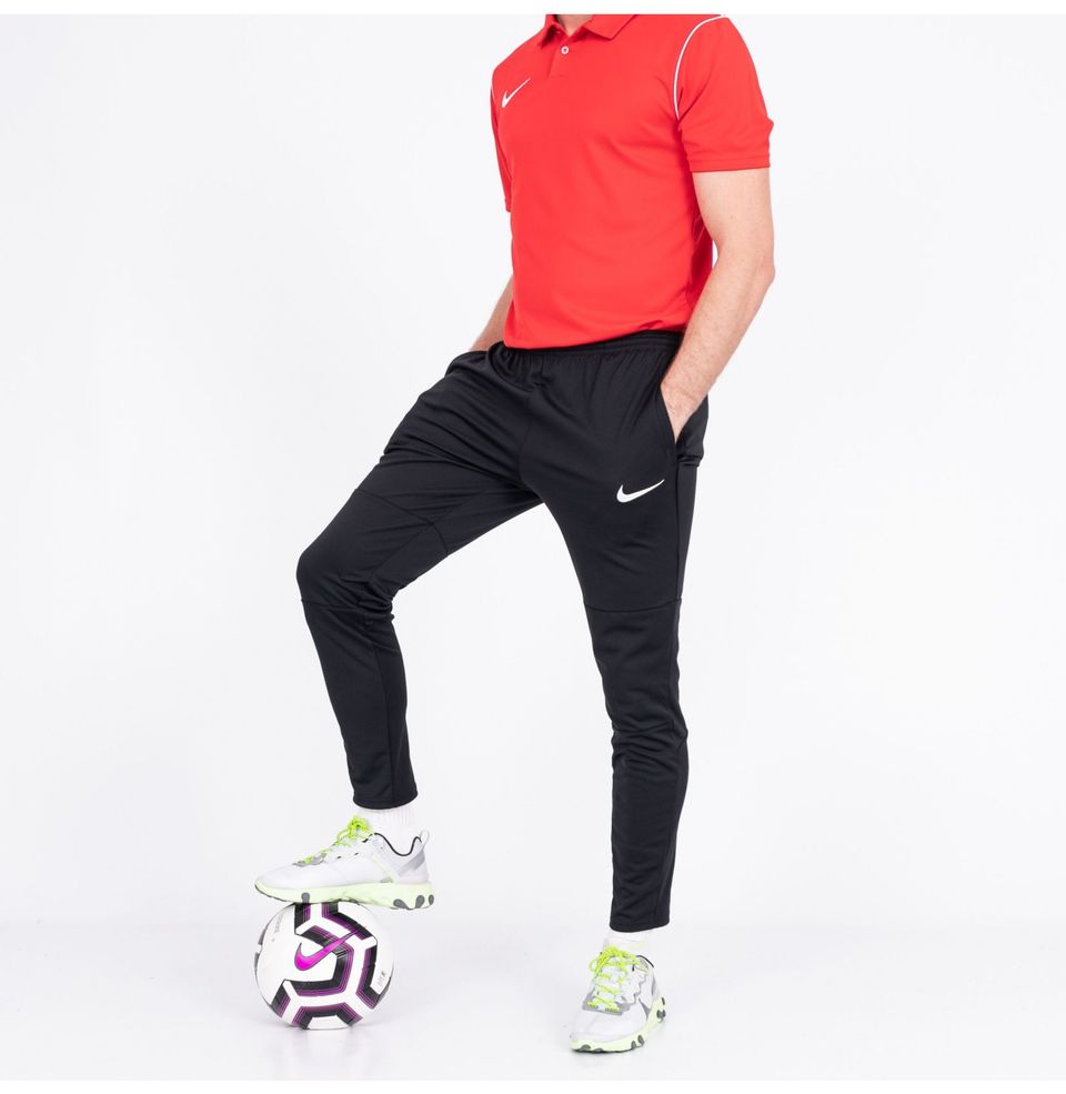 Nike Sports Clothing | Football Kits & Sportswear | Kitlocker
