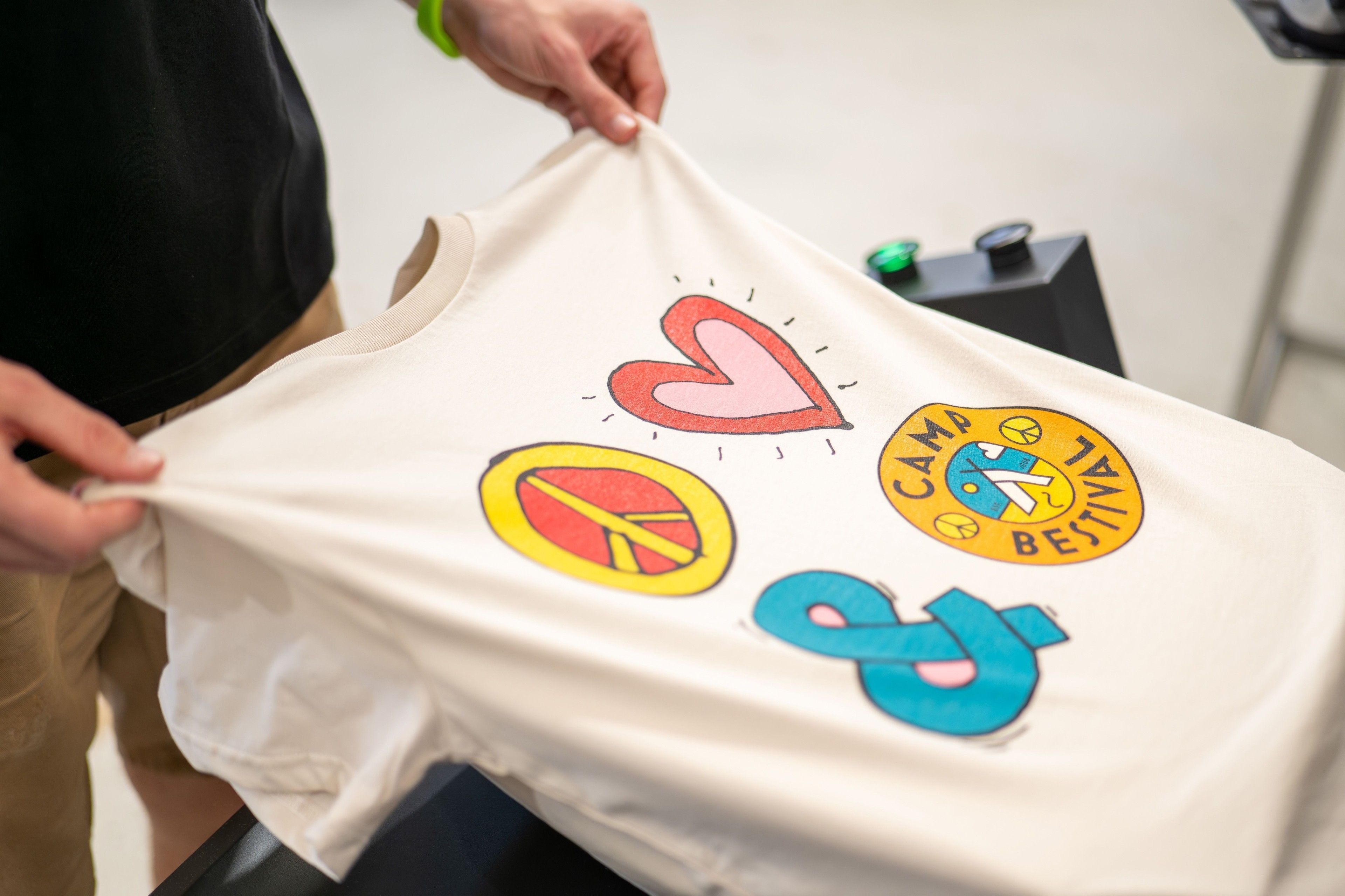 Custom T-shirt Printing | Design Your Own T-shirts | Rapanui