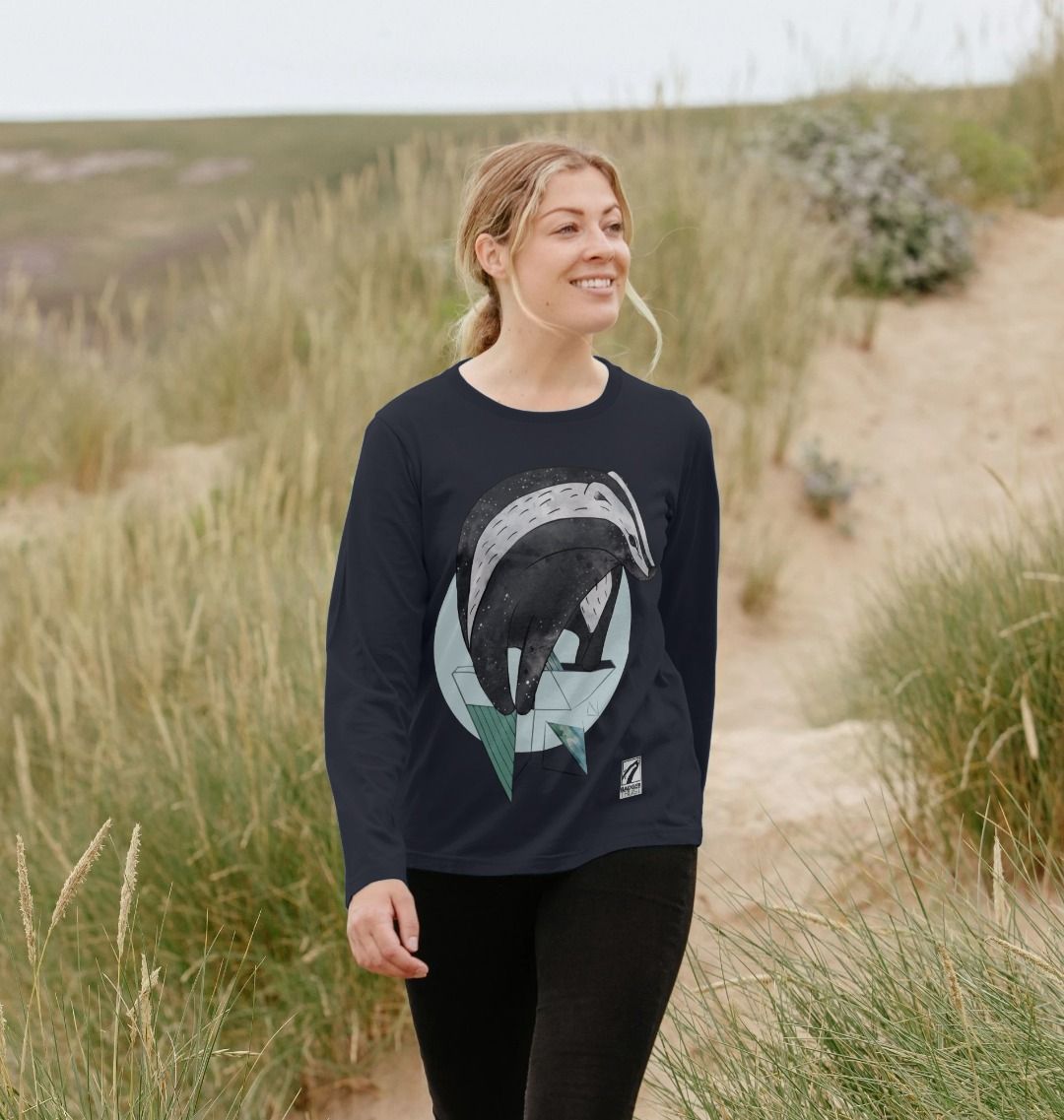 Geometric Badger Women's Long Sleeve Top