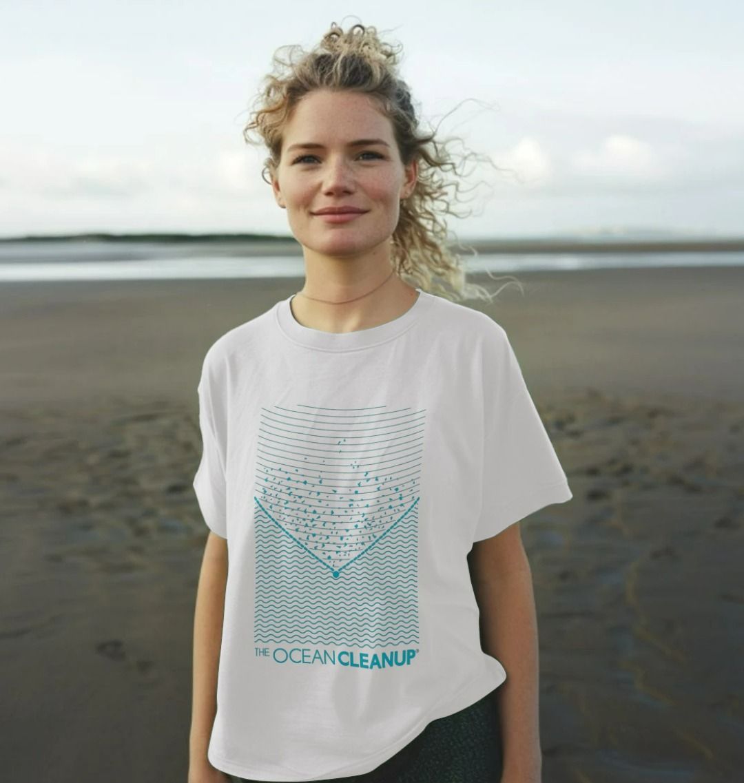 Women's Oversized Interceptor Barrier T-shirt