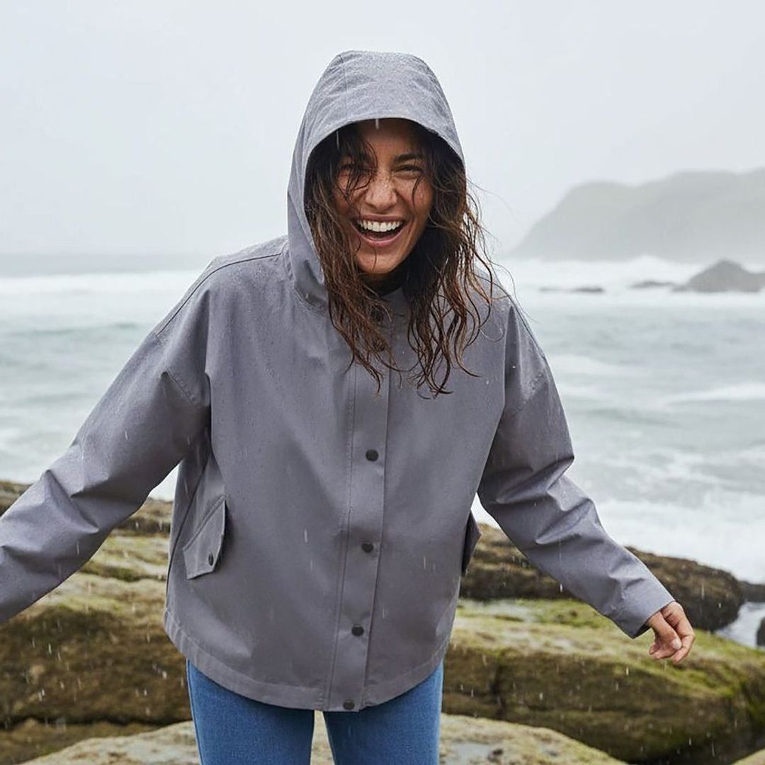 Women's Lightweight Raincoat | Organic Cotton | Rapanui